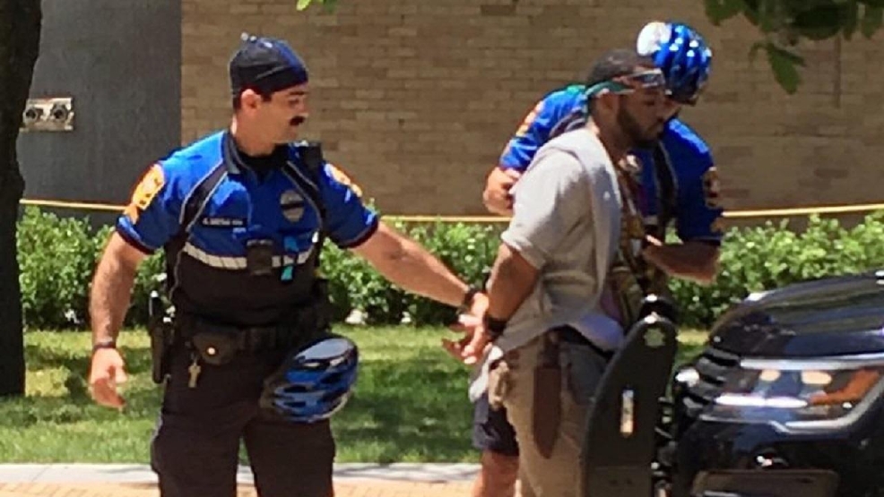 Police say UT stabbing suspect charged with murder, had 'obvious ...